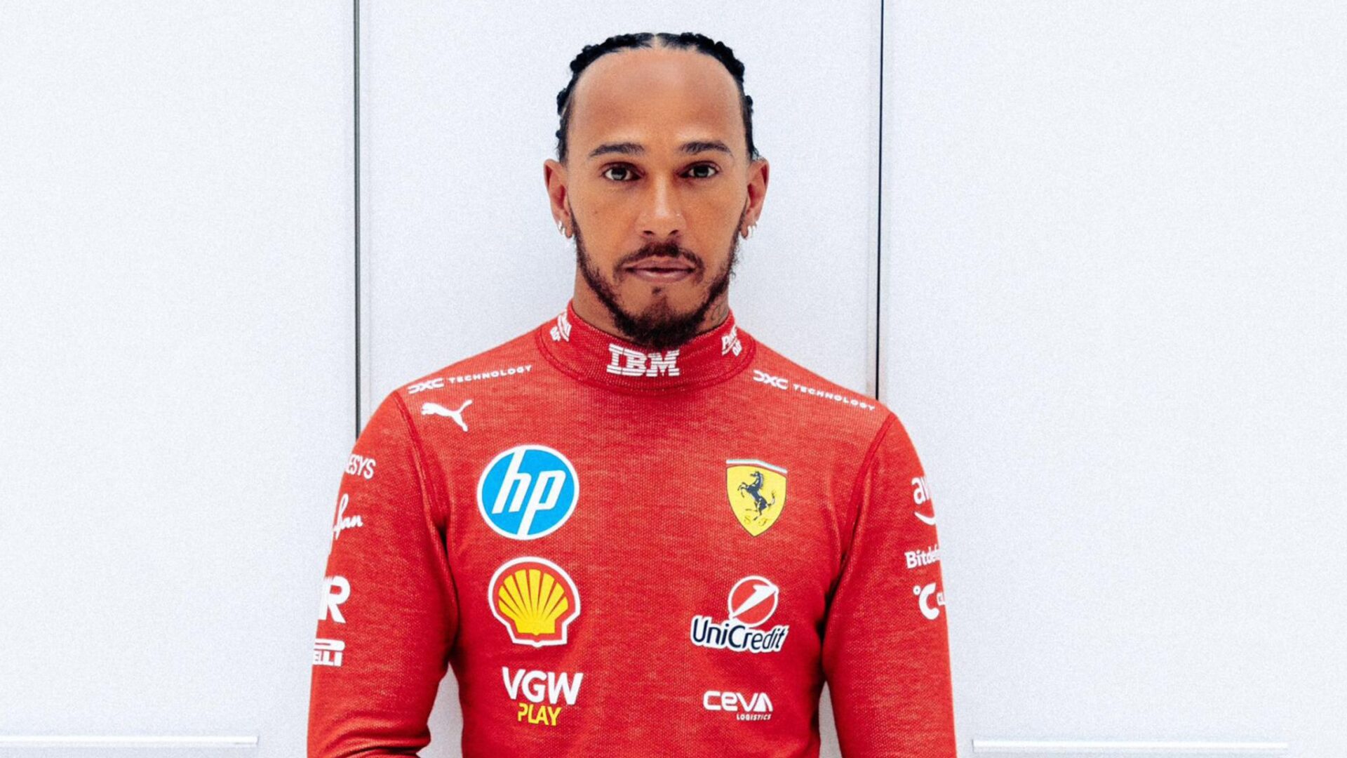 Lewis Hamilton’s Ferrari Era Begins with Stunning F40 Photoshoot | Car ...